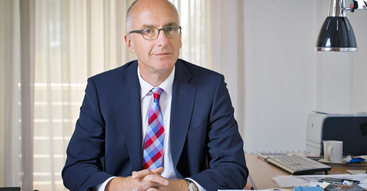 Politicians and the media should simmer down the public debate | Pro Peace